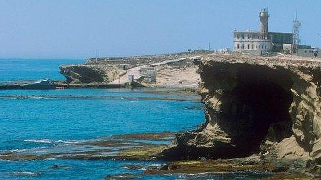 La isla de Alborán, la Bahía de Almería e islotes de la costa, de ...