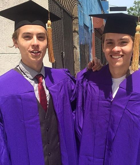 El hijo de Ross en 'Friends' ya se ha graduado en la vida real | Ideal
